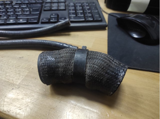 254702F000 Hyundai/Kia патрубок