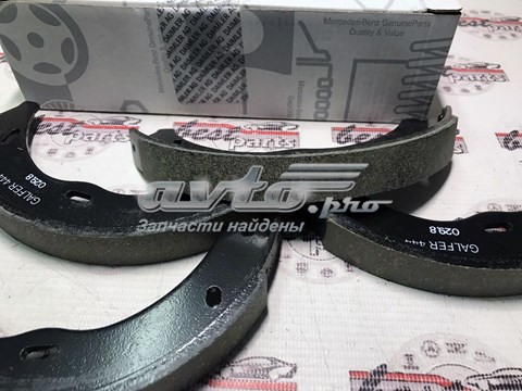 A6394200220 Mercedes колодки ручника/ стояночного тормоза