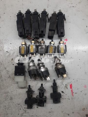 A0015458709 Mercedes датчик включения стопсигнала