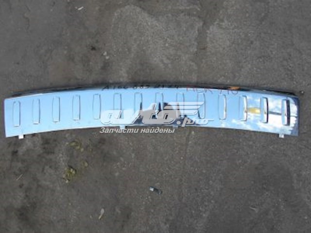 1668852174 Mercedes накладка бампера заднего защитная