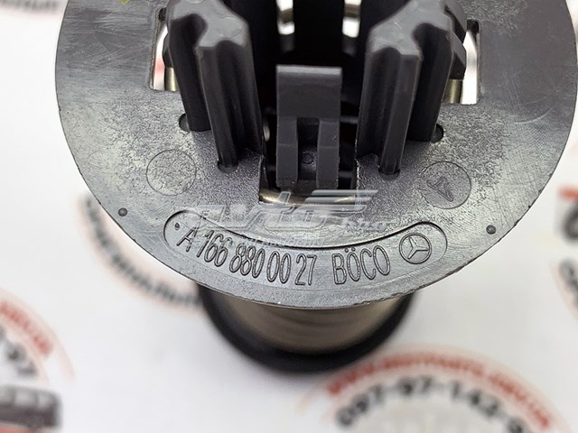 A1668800027 Mercedes буфер (отбойник капота)