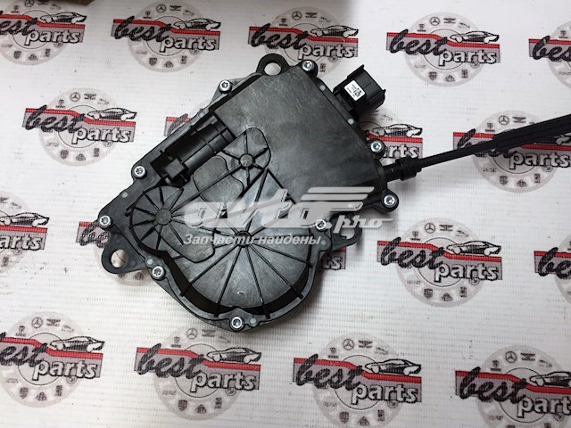 LR064861 Land Rover заменено на lr108981