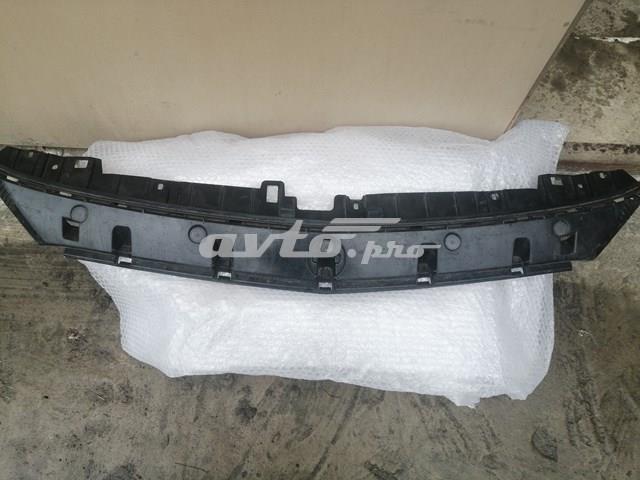 A1568850465 Mercedes кронштейн бампера переднего центральный