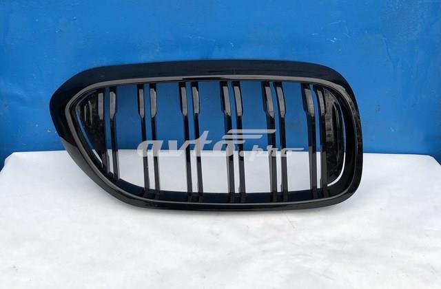 51137390864 BMW решетка радиатора правая