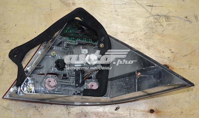 A2208200764 Mercedes фонарь задний левый