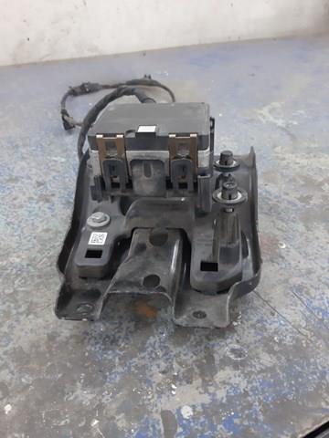 561907561A VAG радарный датчик дистанции