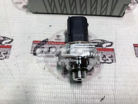 A2110000283 Mercedes датчик давления кондиционера (M 10)