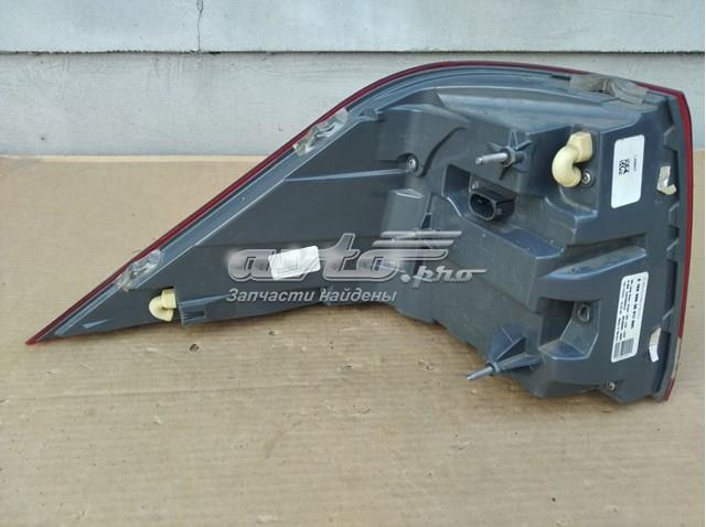 A1669065601 Mercedes фонарь задний правый внешний