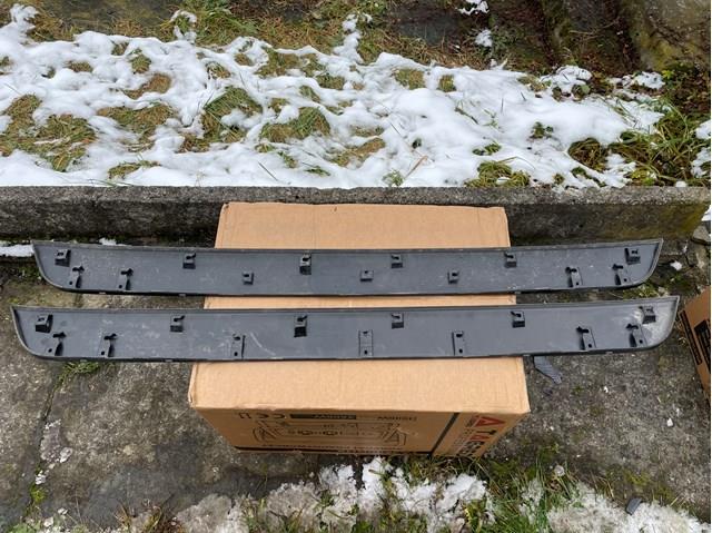 7680242140 Toyota молдинг двери задней (багажной 3/5-й)