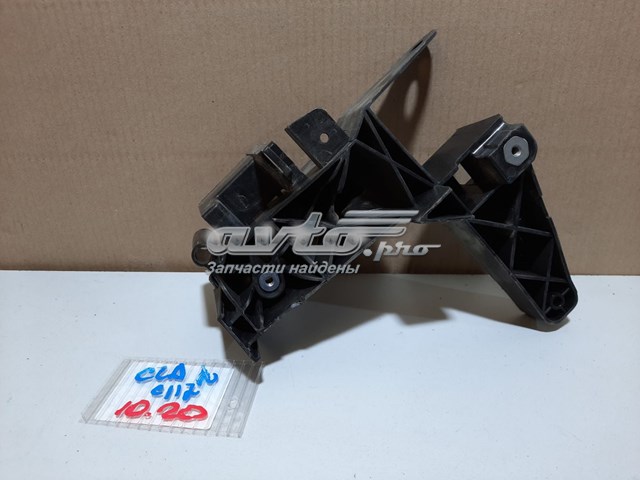 A1776221800 Mercedes кронштейн є новий та б/у (уточнювати в менеджера)