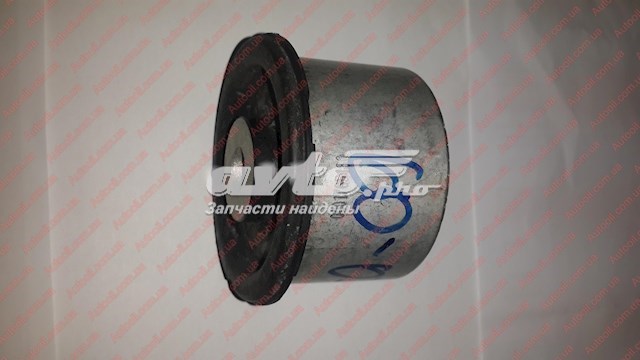 7L0407182G VAG сайлентблок нижнего переднего рычага