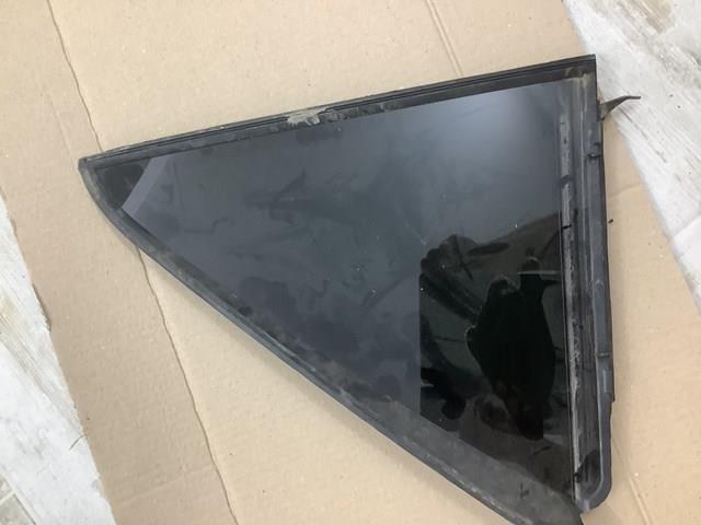 A1667301455 Mercedes форточка задней правой двери ml/gle