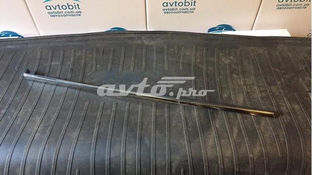 87772C1000 Hyundai/Kia накладка крыла переднего правого