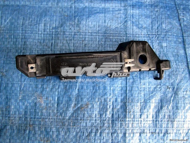 865162B000 Hyundai/Kia Кронштейн бампера переднего внешний правый