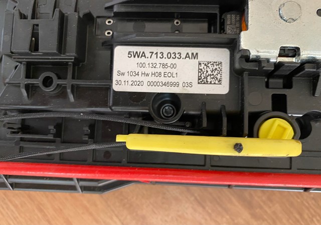 5WA713033AM VAG автозапчасть