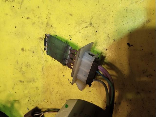 7701050738 Renault (RVI) резистор (сопротивление вентилятора печки