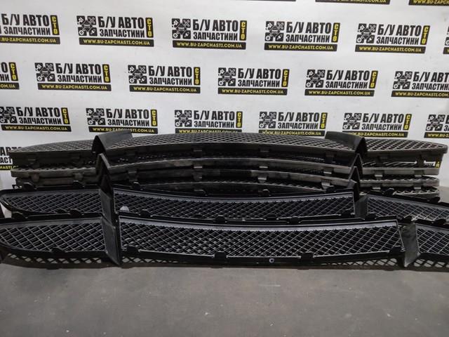 Решетка бампера переднего центральная BMW. Купить решетка бампера ...