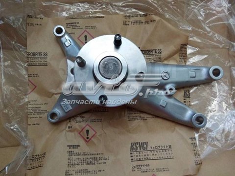 1638038020 Toyota кронштейн вискомуфты системы охлаждения опорный