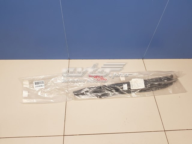 7P6821111B VAG замикаюча панель для крила