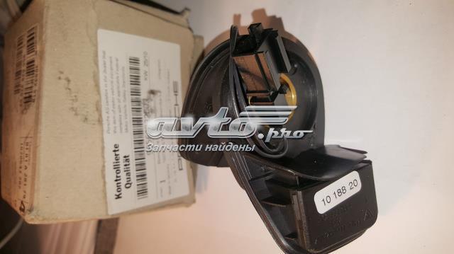 95562832002 Porsche заглушка гайки крепления поводка заднего дворника