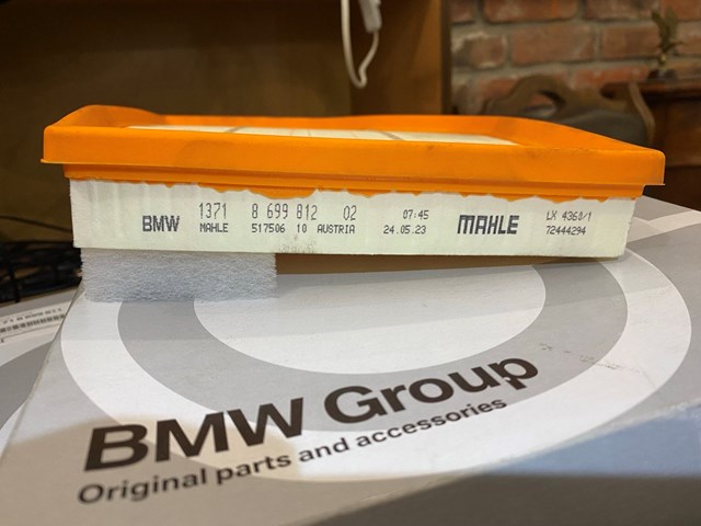 13718699812 BMW фiльтр повiтряний 5-8 n63