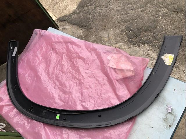 1678850300 Mercedes накладка крила