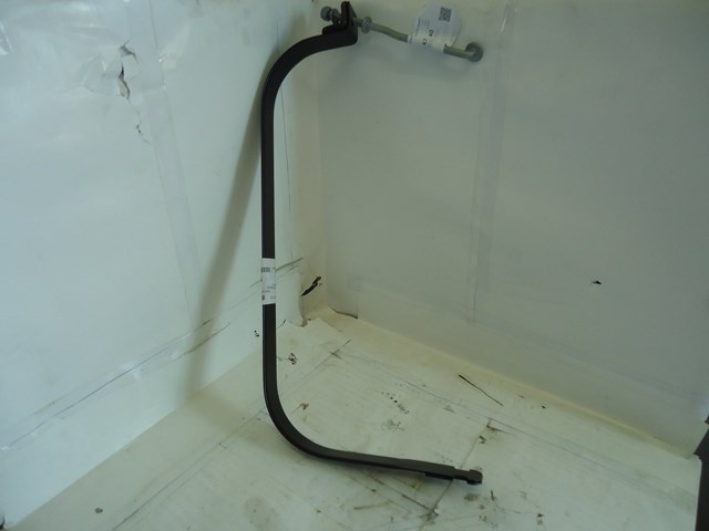 A9014700140 Mercedes скоба крепления бака топливного