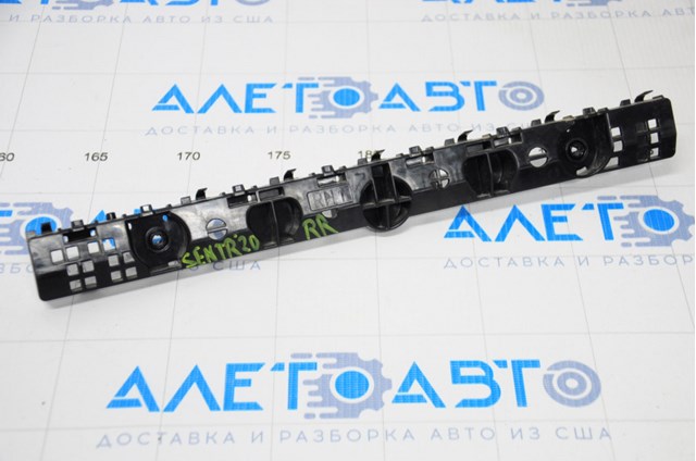 85226-6LB0A Nissan кронштейн бампера заднего правый