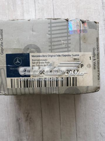 A004420052067 Mercedes колодки передние