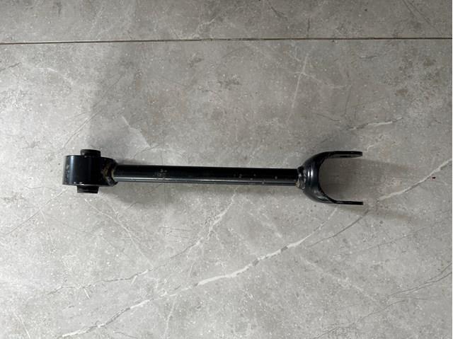 4871047010 Toyota рычаг задней подвески поперечный