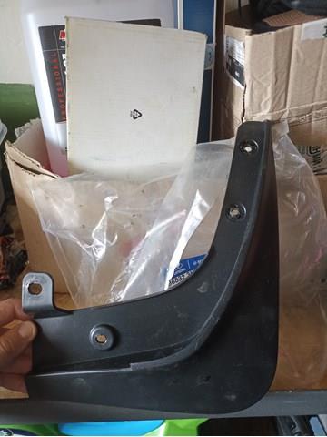 868323K000 Hyundai/Kia брызговик передний правый