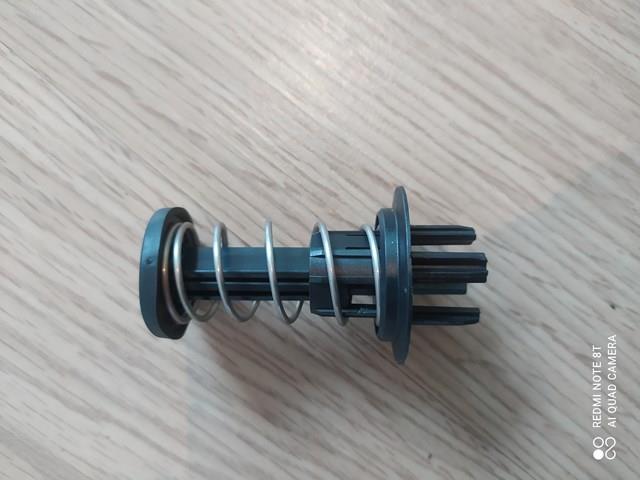 A1678809203 Mercedes mercedes gls x167 167 отбойник капота 1678809203