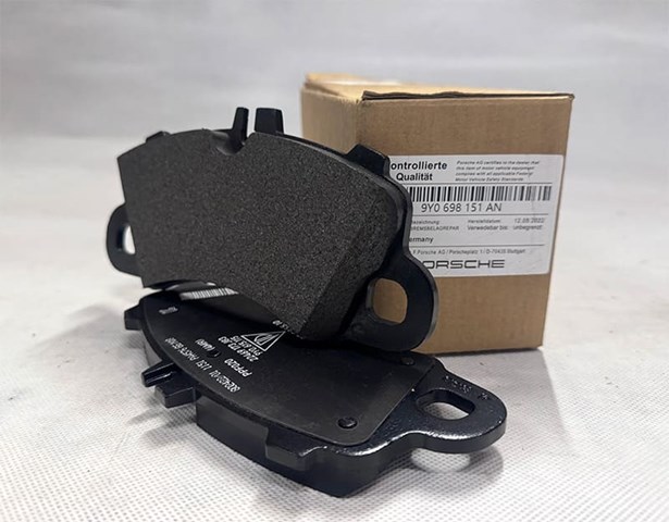 9Y0698151AN Porsche Колодки тормозные передние дисковые