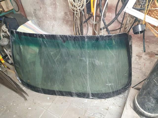 51311973992 BMW стекло заднее e34