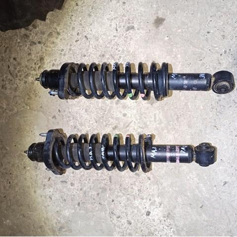 4162A429 Mitsubishi амортизатор задний