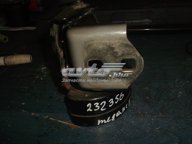 8200885639 Renault (RVI) петля двери задней правой нижняя рено megane 2