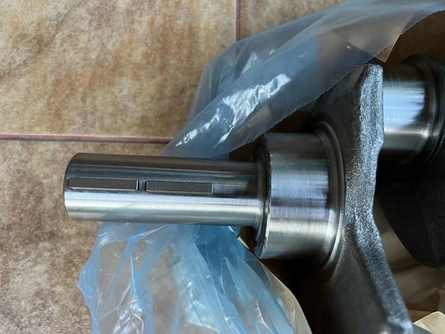 MD102601 Mitsubishi коленвал двигателя