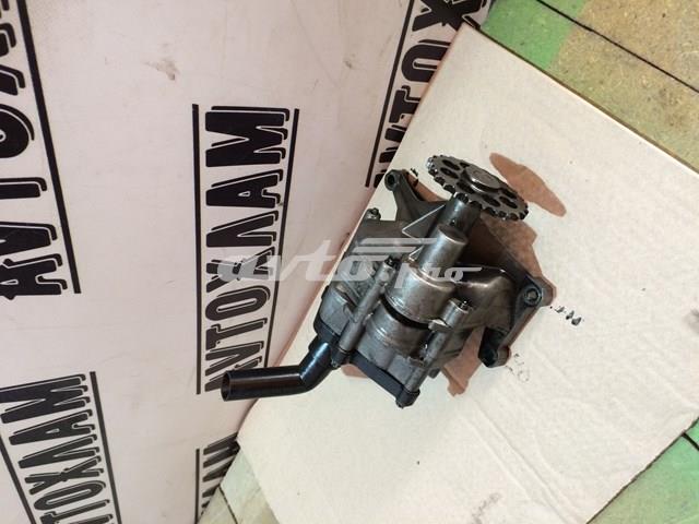 6061811001 Mercedes насос масляный