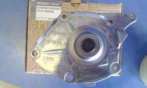 7701478031 Renault (RVI) водяний насос