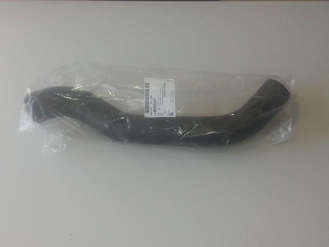 96553247 General Motors шланг (патрубок радиатора охлаждения верхний)