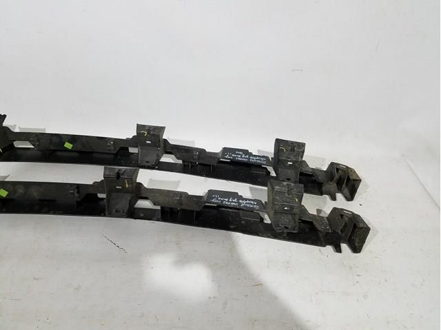 850424418R Renault (RVI) вставка зад бампера dokke