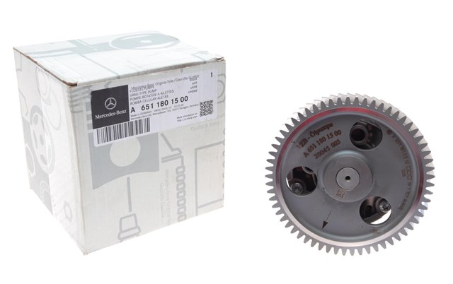 6511801500 Mercedes масляный насос