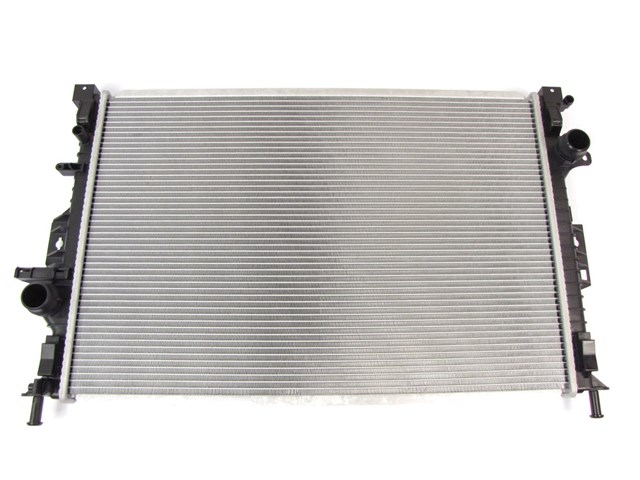 LR039530 Land Rover радиатор охлаждения двигателя