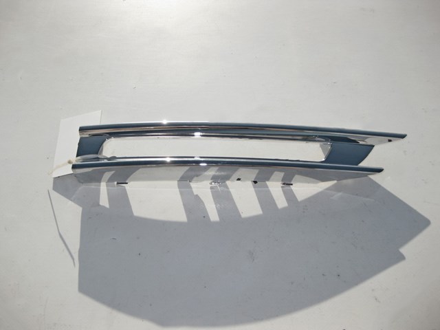 A1668851474 Mercedes накладка бампера переднего правая