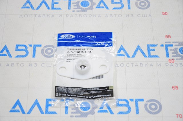 DS7Z13N020A Ford кронштейн (адаптер крепления фары передней)