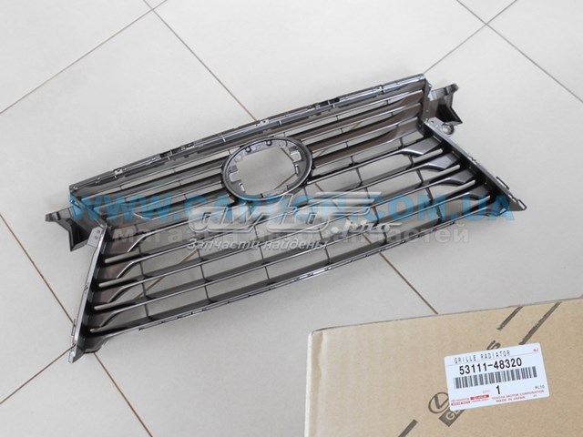 5311148320 Toyota решетка радиатора