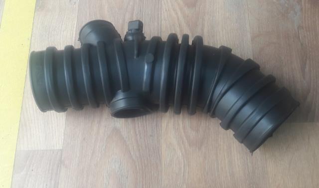 96553486 General Motors патрубок воздушный, вход в резонатор