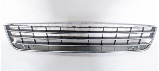 7P6853671A VAG решетка бампера оригинал