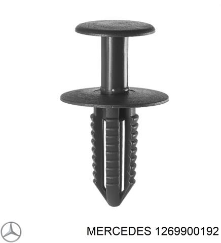 1269900192 Mercedes клипса черная