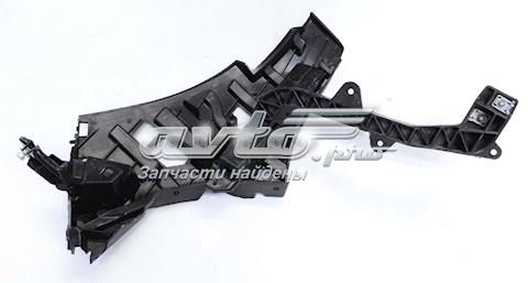 1666205701 Mercedes кронштейн фары